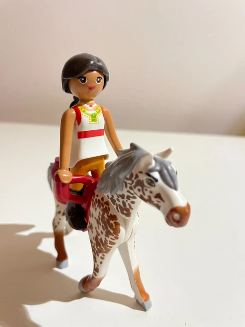 PLAYMOBIL DREAMWORKS SPIRIT - Riding Free Solana beim Voltigieren ...