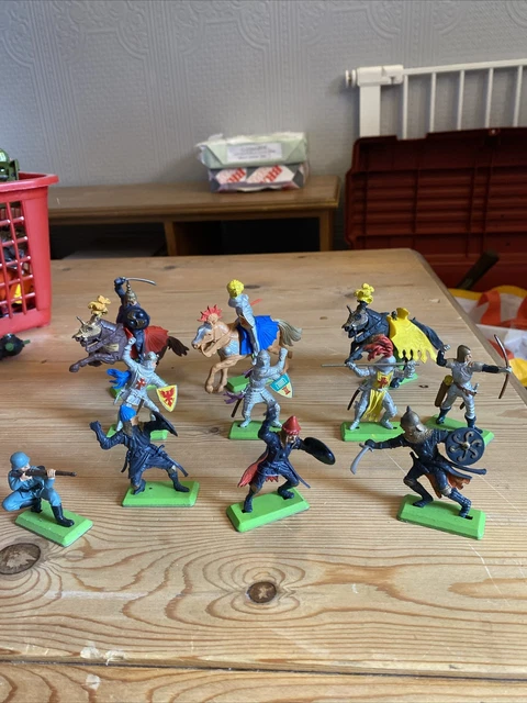 BRITAINS LTD DEETAIL Vintage Medieval Knights & Cavalry 1971, 11 ...