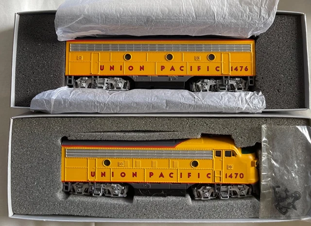 BACHMANN PLUS 31204 & 31205 EMD F7A & B Union Pacific 1470 EUR 40,79 ...