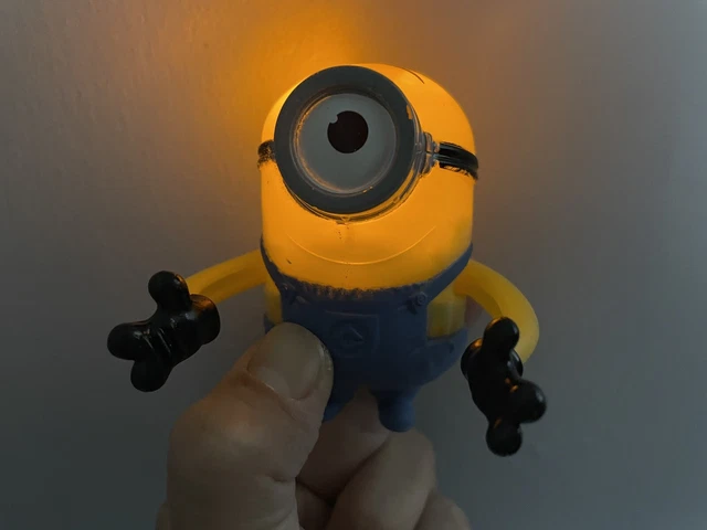 RARE STUART LIGHT Up Grabber DESPICABLE ME 2 MINION toy MCDONALDS 2013 ...