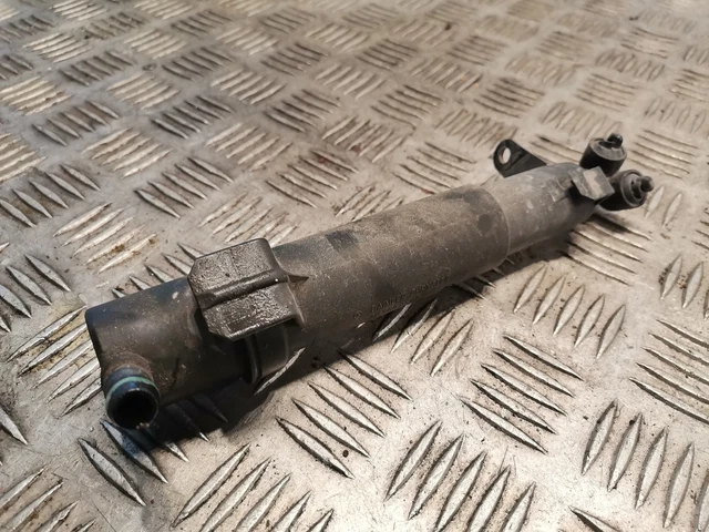 MERCEDES-BENZ W211 E Class Left Side Headlight Washer Nozzle Jet ...