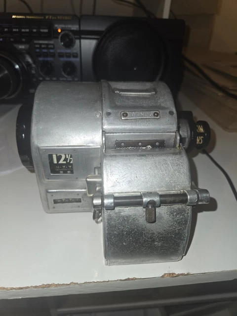 LONDON TRANSPORT GIBSON A14 Bus Conductor Ticket Machine working ...