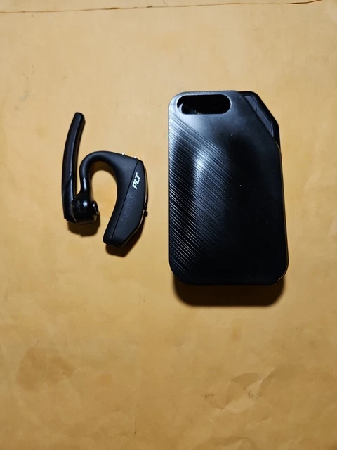 PLANTRONICS VOYAGER 5200 UC Bluetooth Headset BT700 w/ Charging Case ...