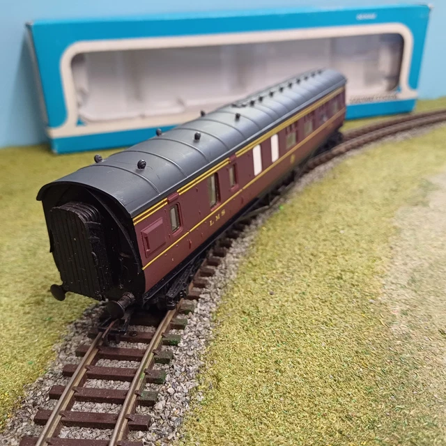 AIRFIX 54204-7. S7 LMS Brake 3rd Corridor Coach. No 5542. Vintage Model Railway. £12.95 ...