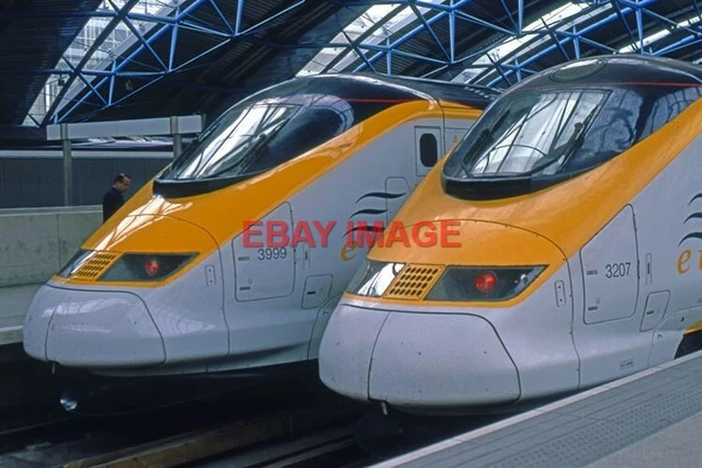 PHOTO (2) Eurostar Locos No 3207 And 3999 At Waterloo International. £1 ...