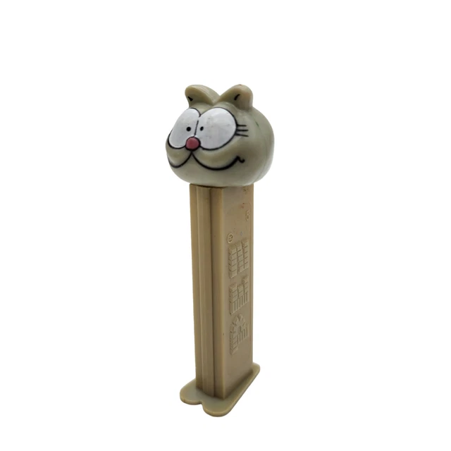 VINTAGE NERMAL GRAY Garfield Cat PEZ CANDY DISPENSER W/FEET $12.00 ...