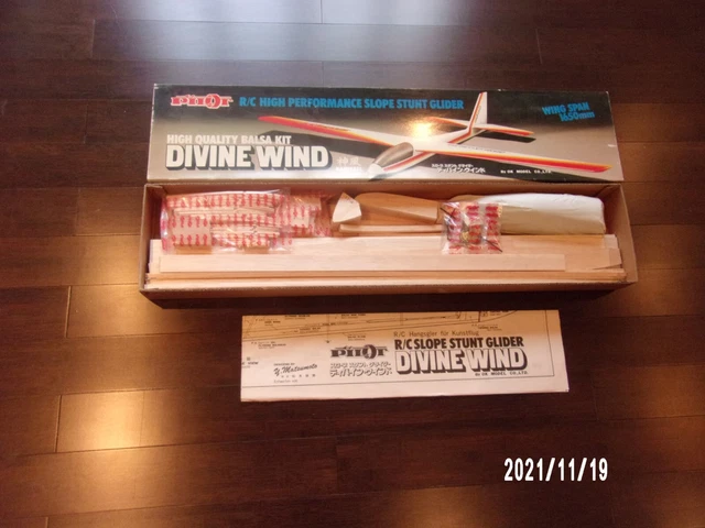 PILOT/OK MODELS DIVINE Wind High-Performance Slope Soarer Sailplane ...