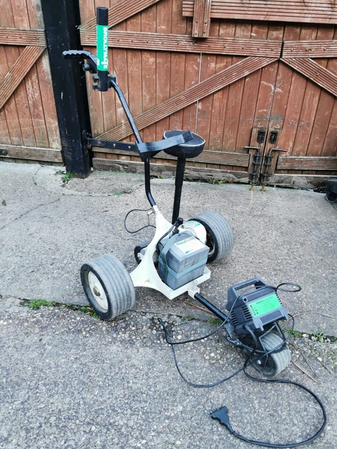 POWAKADDY CLASSIC ELECTRIC Golf Club Trolley With Seat & Brolly Stand ...