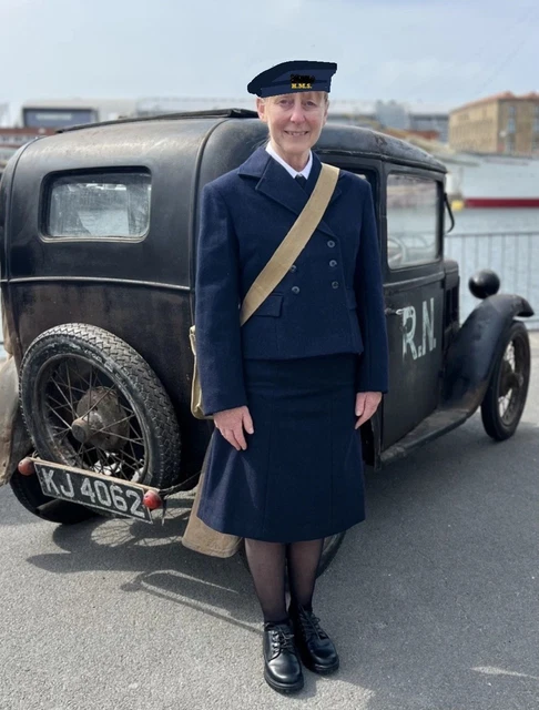 WW2 VINTAGE RN Royal Navy WRNS WRENS rating serge wool Jacket & skirt ...