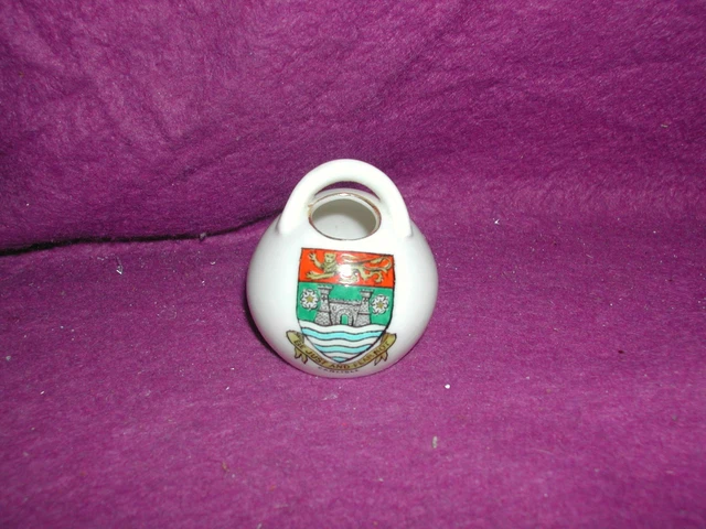 GOSS CRESTED CHINA CARLISLE OLD SALT POT. Matching Crest CARLISLE. £5. ...