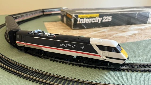 HORNBY INTERCITY 225 Train Set £70.00 - PicClick UK