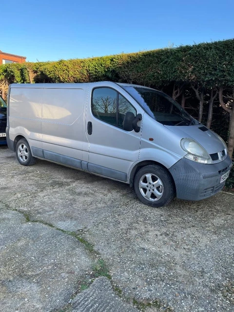RENAULT TRAFIC LWB Van, Silver, Long MoT, Alloy wheels, 6 speed, Sport ...