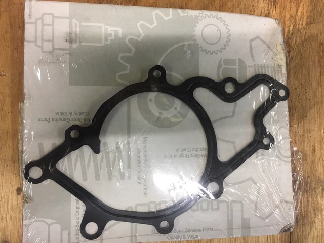 NEW GENUINE MERCEDES-BENZ Sprinter Vito Euro 4 Water Pump Gasket ...