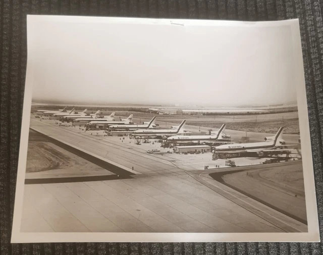 LOCKHEED L-1011 TRISTAR Aircraft Airliner Official Large Photograph ...