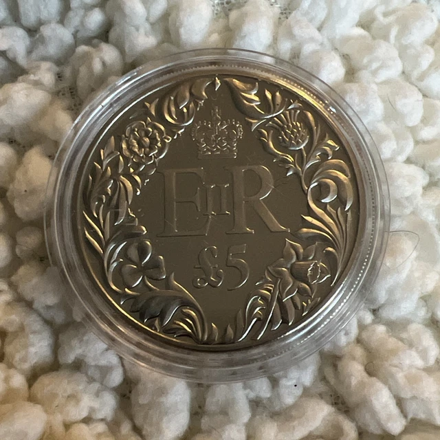 60TH ANNIVERSARY ACCESSION Of Queen Elizabeth ER £5 Guernsey 2012 £2.21 ...