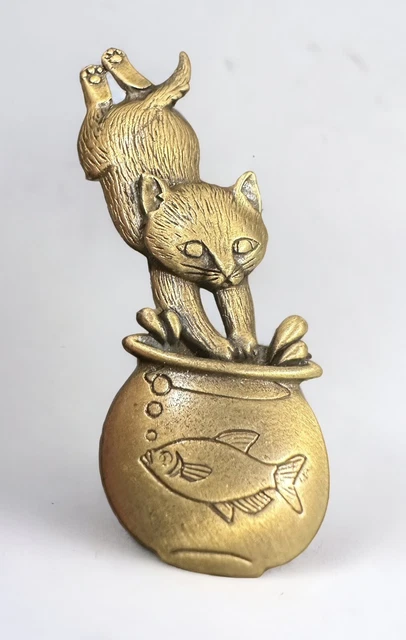 VINTAGE CAT DIVING Into a Fish Bowl Brass Finish JJ Signed Pin 2.5 ...