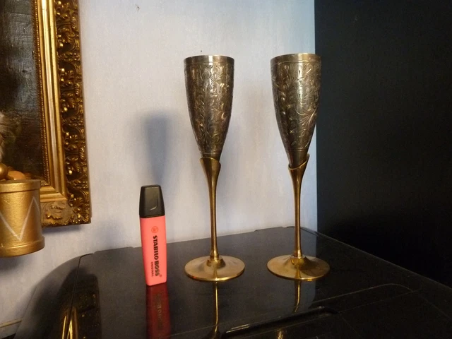 2 PAAR STONKRAFT gravierte versilberte Champagnergläser Sektgläser aus Messing EUR 20,00 ...