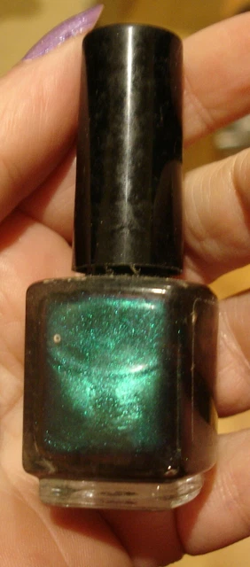 GLITTER GAL BEETLE Wings indie nail polish multichrome green/blue ...