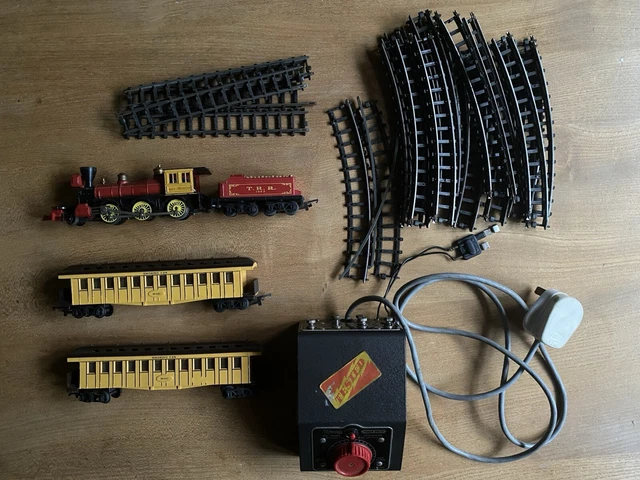 TRIANG OLD WEST Davy Crockett Train Set Complete with Track ...