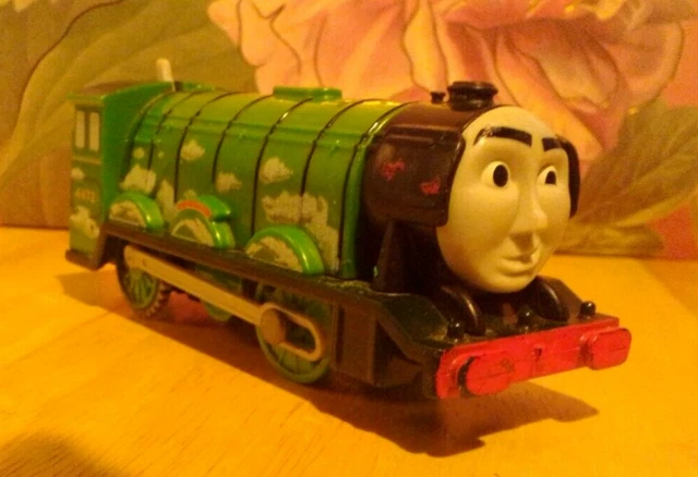 THOMAS THE TANK ENGINE THE FLYING SCOTSMAN 2013 GREEN BATTERY ENGINE by ...