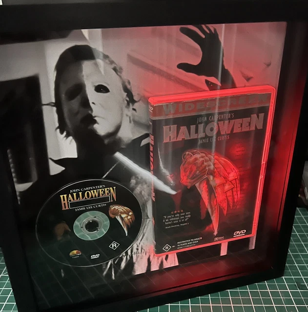 HALLOWEEN MOVIE DVD Movie Frame Wall Art Collectable Michael Myers $199 ...