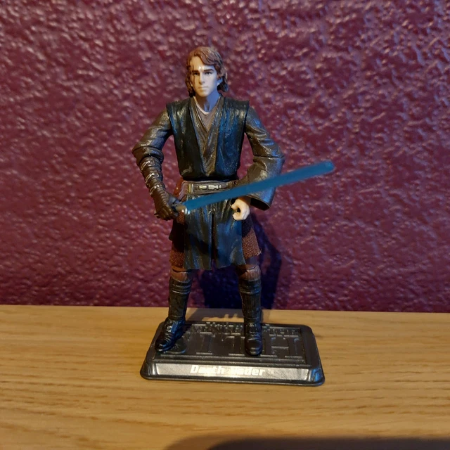 ANAKIN SKYWALKER/DARTH VADER + Display Stand Star Wars Hasbro 2008 £10. ...