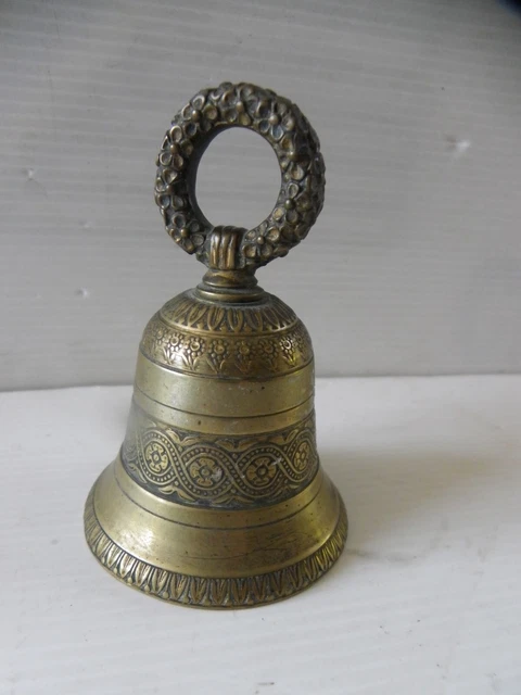 ANCIENNE CLOCHE EN bronze ou laiton prise couronne fleurée 9 cm TBE EUR ...