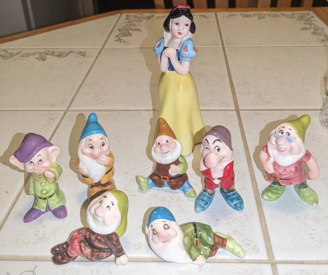 Vintage Walt Disney Snow White And The Seven Dwarfs Porcelain Figurines
