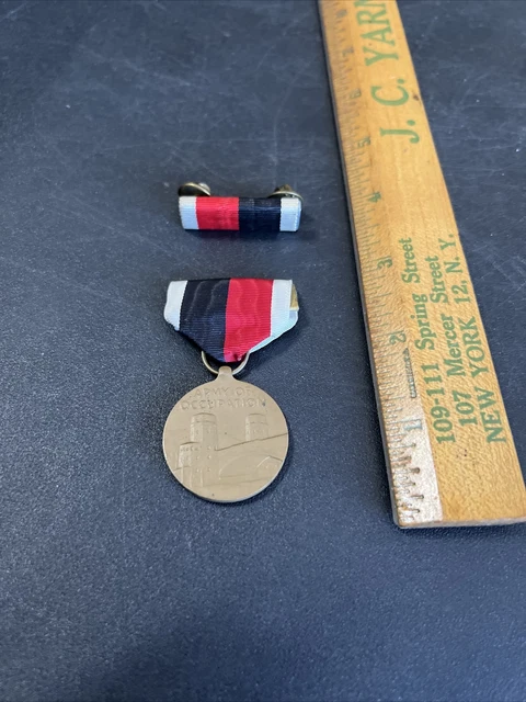VINTAGE WORLD WAR II Army Of Occupation 1945 Military Medal Award Pin ...