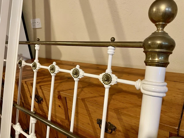 METAL BED FRAME Cream & Brass Queen Size £15.94 - PicClick UK
