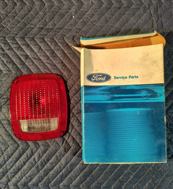1977-1996 FORD F100 F150 F250 Truck NOS STEPSIDE REAR TAIL LIGHT LAMP ...