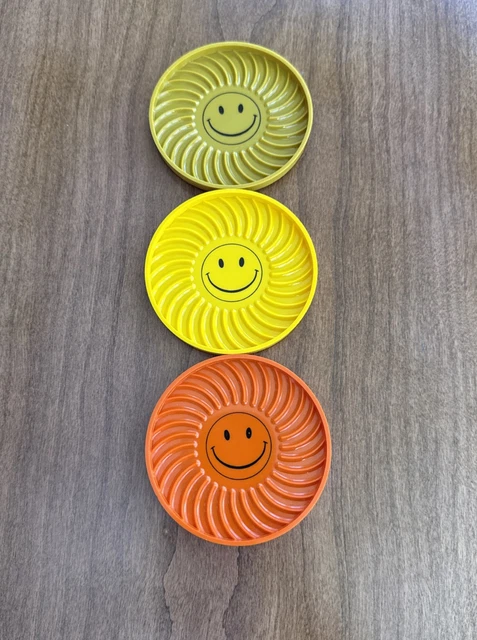 VINTAGE SMILEY FACE Drink Coasters Plastic Ritepoint Brand USA 3.5" DIA ...