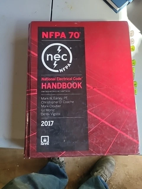 NATIONAL ELECTRICAL CODE Handbook 2017 (International Electrical Code ...