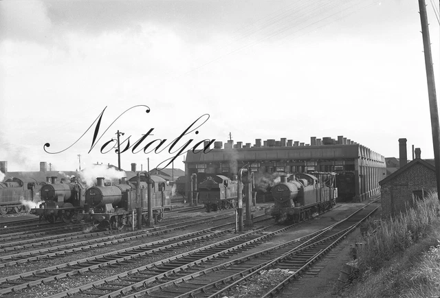 RAILWAY NEGATIVE VISTA of Barry Shed 88C in early 1950's - 5621 - 5619 ...