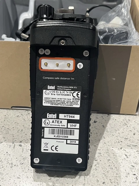 RADIO PORTATILE ENTEL Ht944 Vhf Sommergibile Atex Marina Nuovissima ...