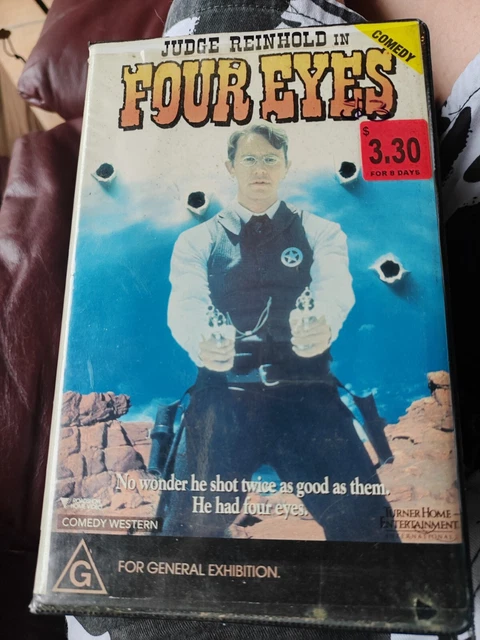 RARE VHS VIDEO Tape FOUR EYES Big Box Ex-Rental Clamshell Case Roadshow Reinhold EUR 36,36 ...