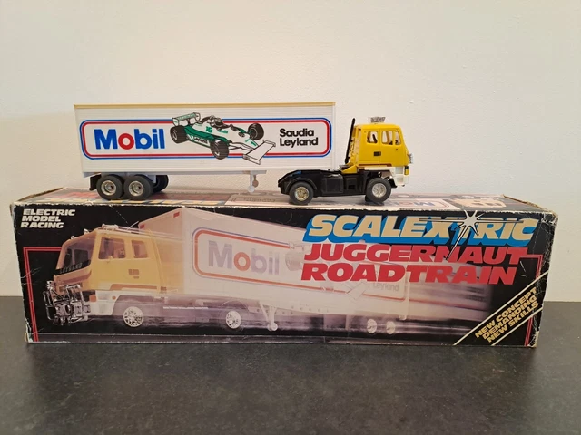 VINTAGE BOXED SCALEXTRIC Juggernaut Roadtrain Truck Lorry Saudia ...