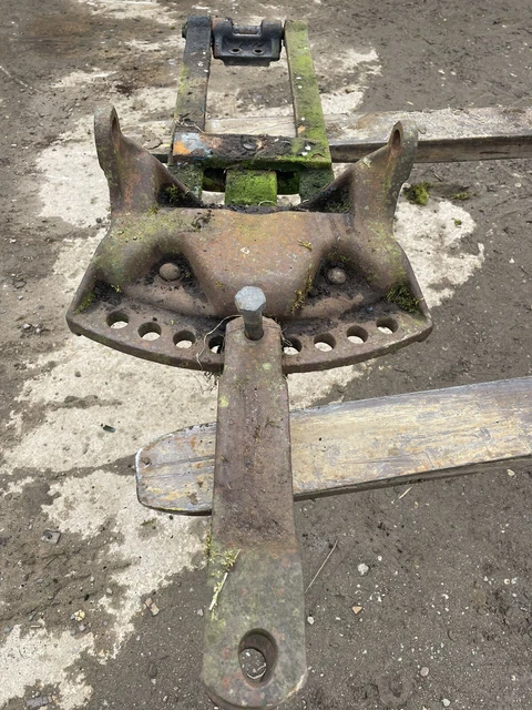 FORDSON MAJOR TRACTOR eia drawbar derv power super major roadless ...