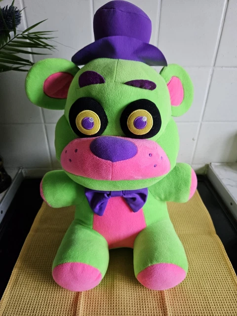 FNAF FIVE NIGHTS at Freddy’s Blacklight Freddy 20” Jumbo Plush Green ...