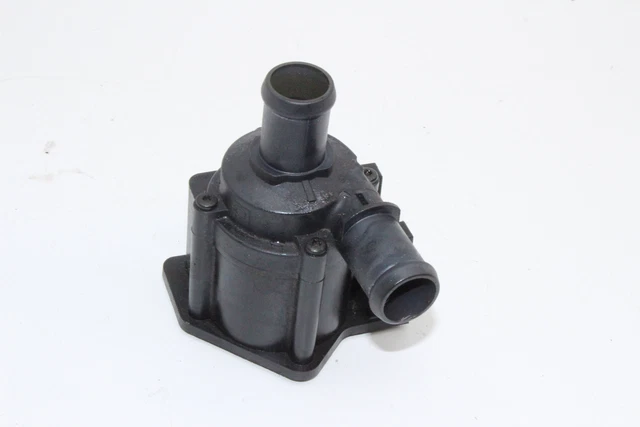 AUDI A5 CONVERTIBLE 8F7 Circulating Water Engine 8K0819147A 2.00 Diesel ...