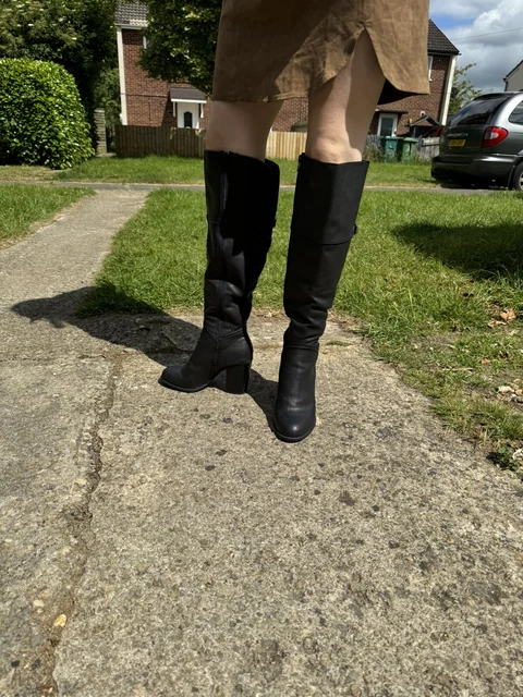 DOROTHY PERKINS KNEE high boots Size 5 £10.00 - PicClick UK