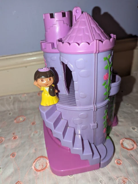 DORA THE EXPLORER Castle with Princess Dora & Fold Out Map £12.50 ...