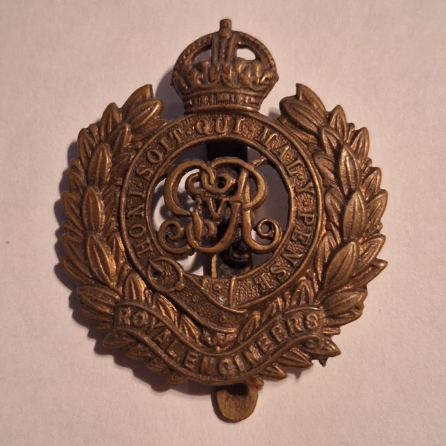 ORIGINAL WWII BRITISH Army Royal Engineers Corps (George VI) Cap Badge ...