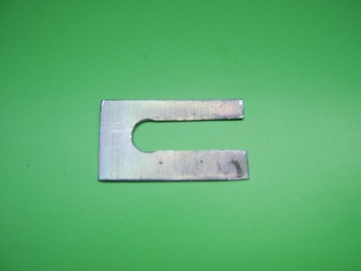 EARLY HORNBY TRIANG Locomotive Replacement Power Bogie Retaining Clip £ ...