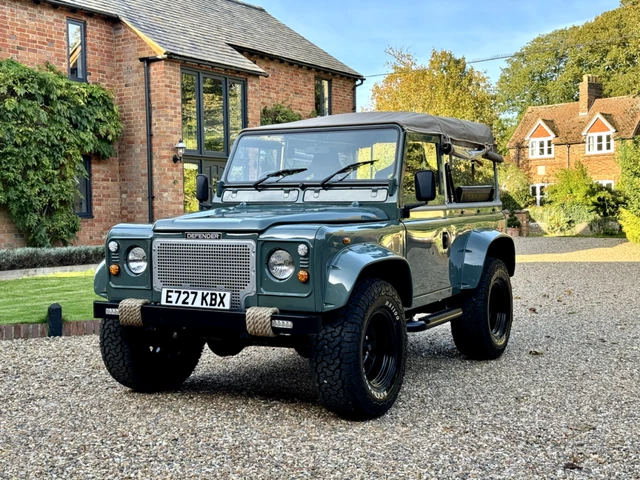 LAND ROVER DEFENDER V8 Automatic Custom Conversion Keswick Green ...
