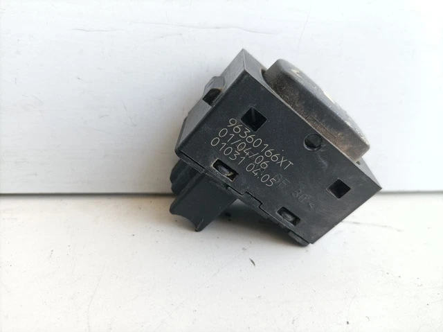 96360166XT REAR WINDOW control panel rh PEUGEOT 407 SW 2007 965229 $12. ...
