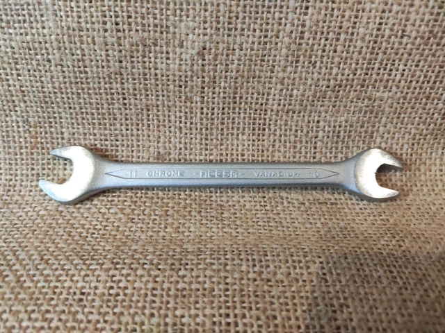 ACESA TOOLS SPAIN 10mm x 11mm open ended spanner Ex Military metric ...