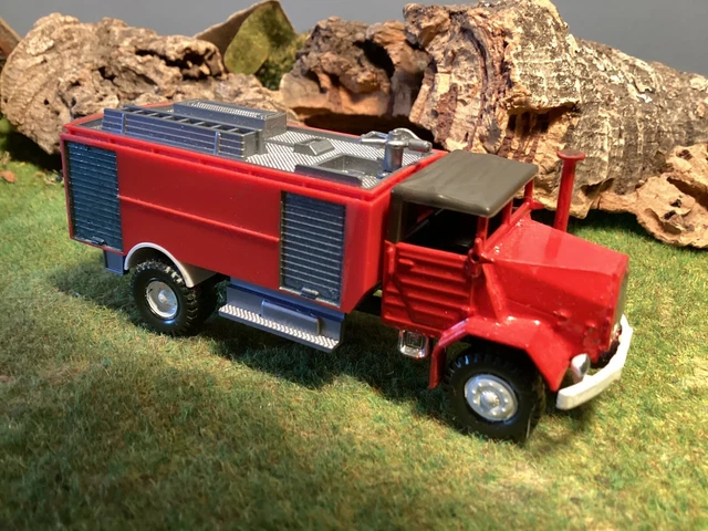 ROCO FEUERWEHR EINSATZFAHRZEUG Löschfahrzeug MAN Umbau 1:87 H0 EUR 7,00 ...