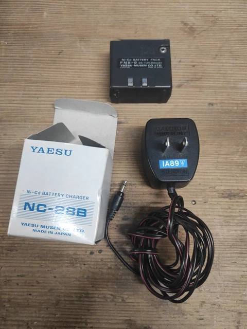 CARGADOR COMPACTO &YAESU NC-28B" con batería defectuosa para radio "FT ...