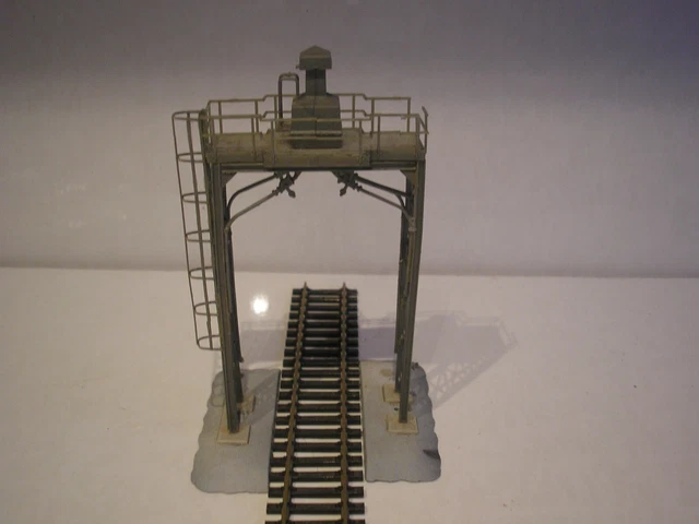 OO HO INDUSTRIAL Overhead Gantry Water Tower Building EUR 17,54 ...